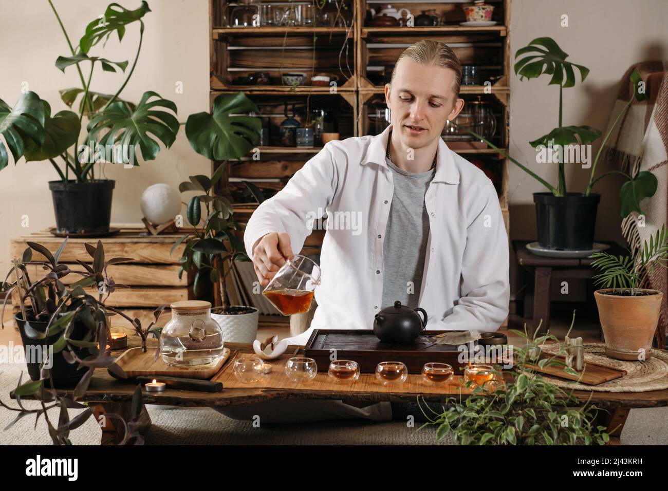 Beautiful traditional Chinese ceremony Gun Fu Cha. Master pouring ...
