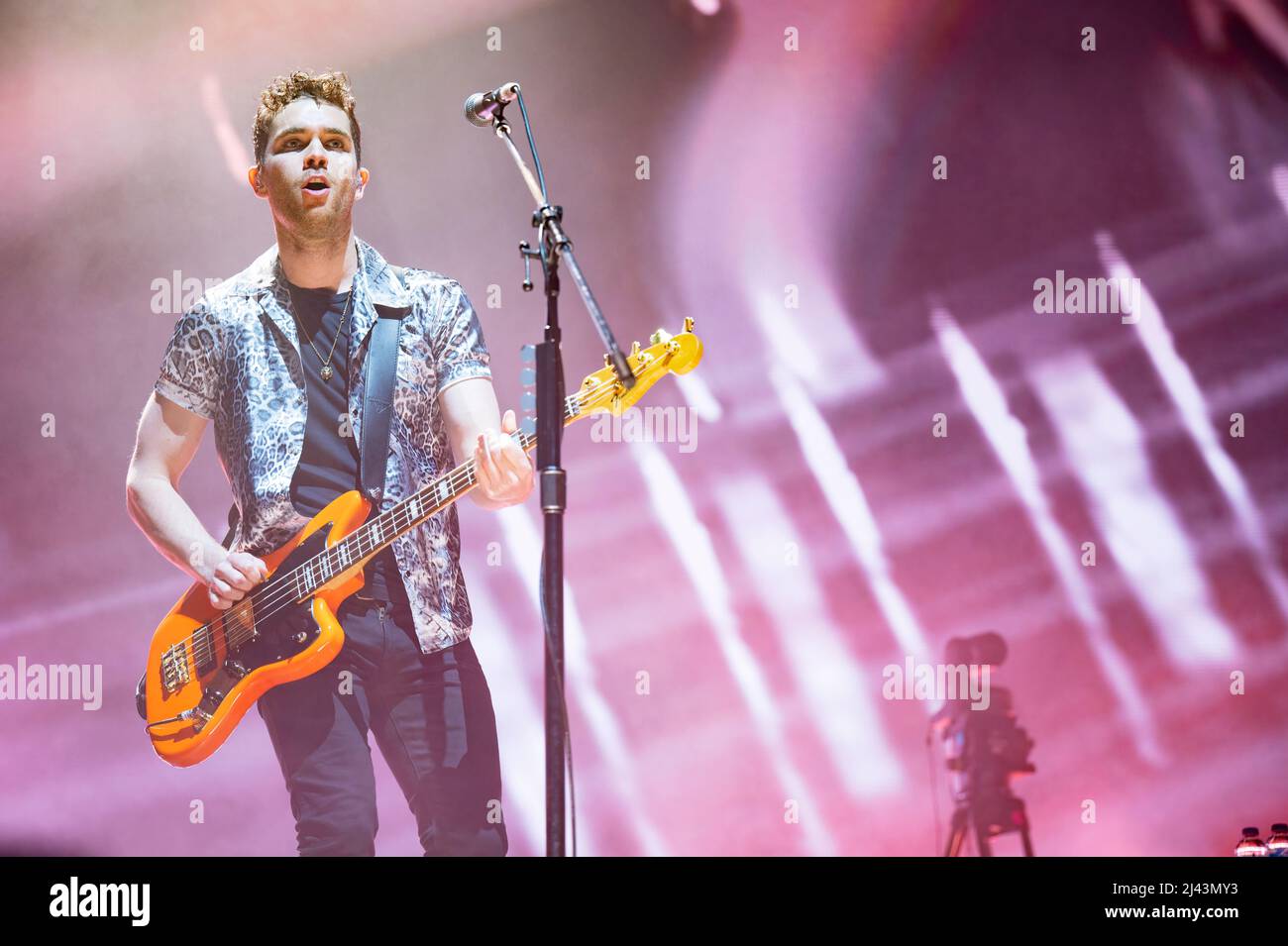 Blom singer hi-res stock photography and images - Alamy