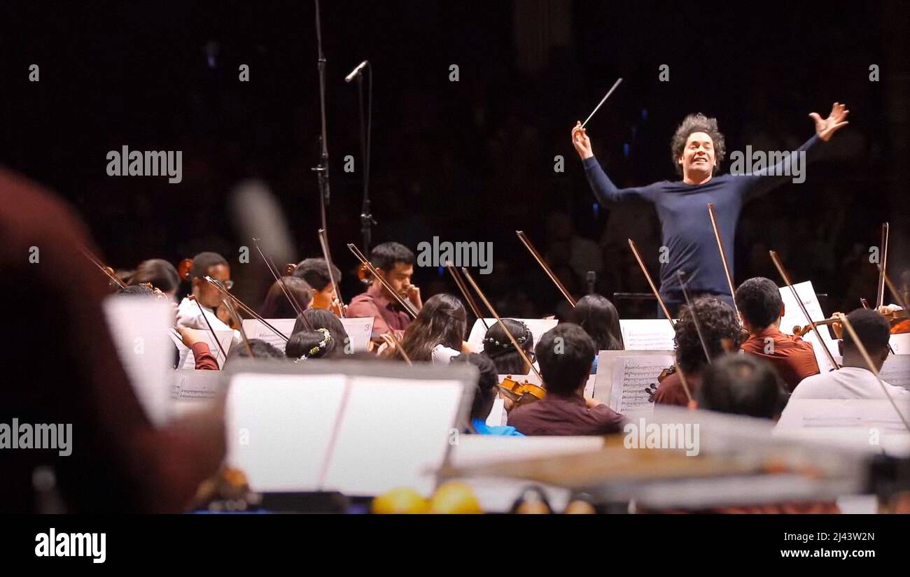 VIVA MAESTRO, (aka VIVA MAESTRO!), Gustavo Dudamel, 2022. © Greenwich ...
