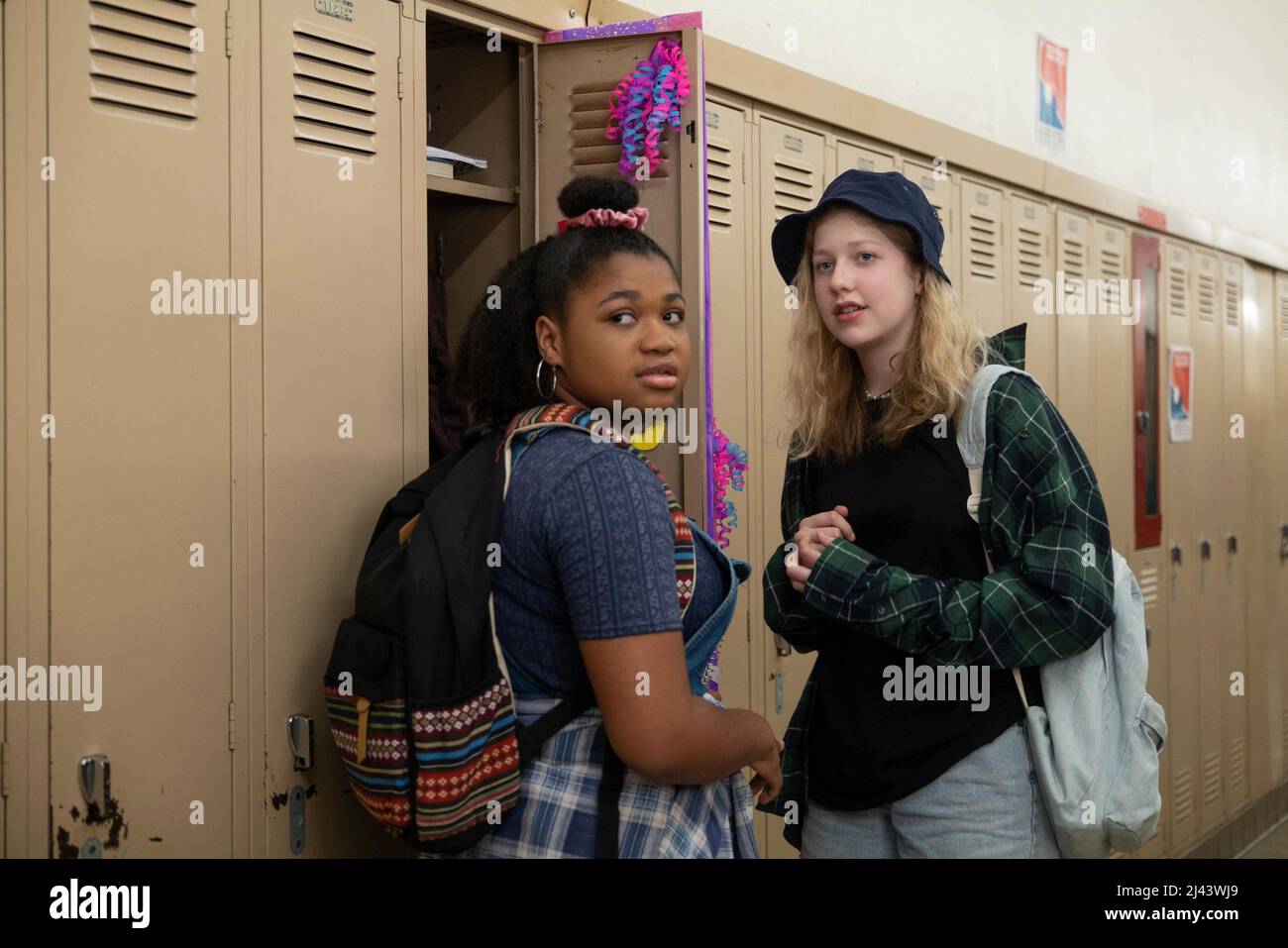 LIFE & BETH, (aka LIFE AND BETH), from left: Camiel Warren-Taylor ...