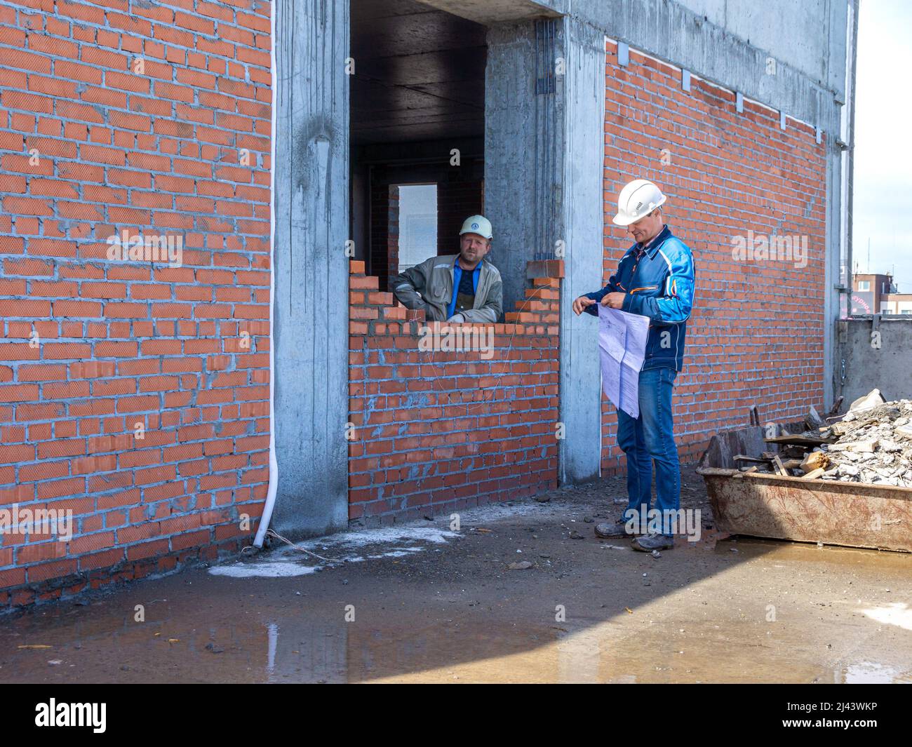 Bricklayer drawing hi-res stock photography and images - Alamy