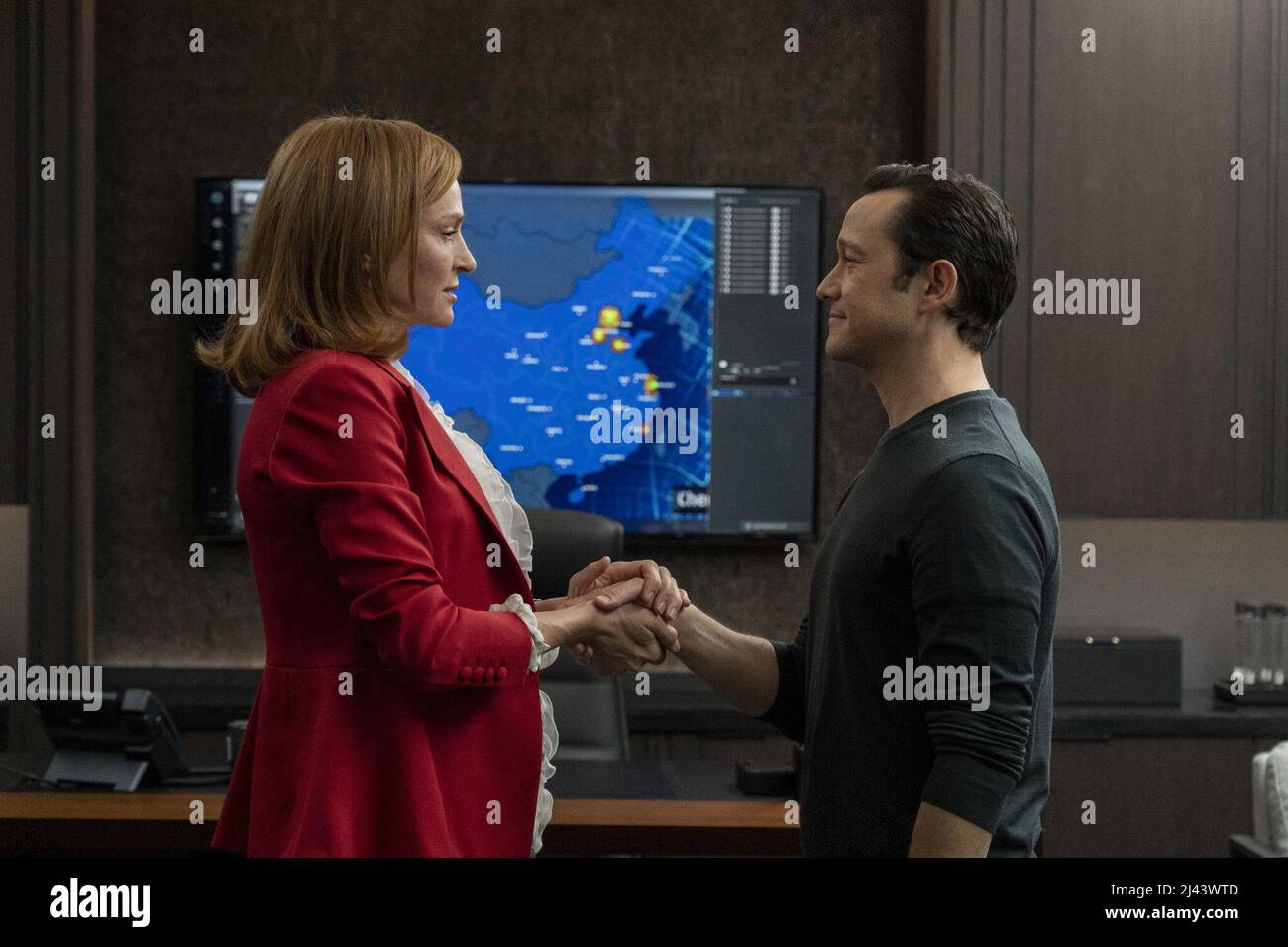 SUPER PUMPED: THE BATTLE FOR UBER, from left: Uma Thurman as Arianna ...