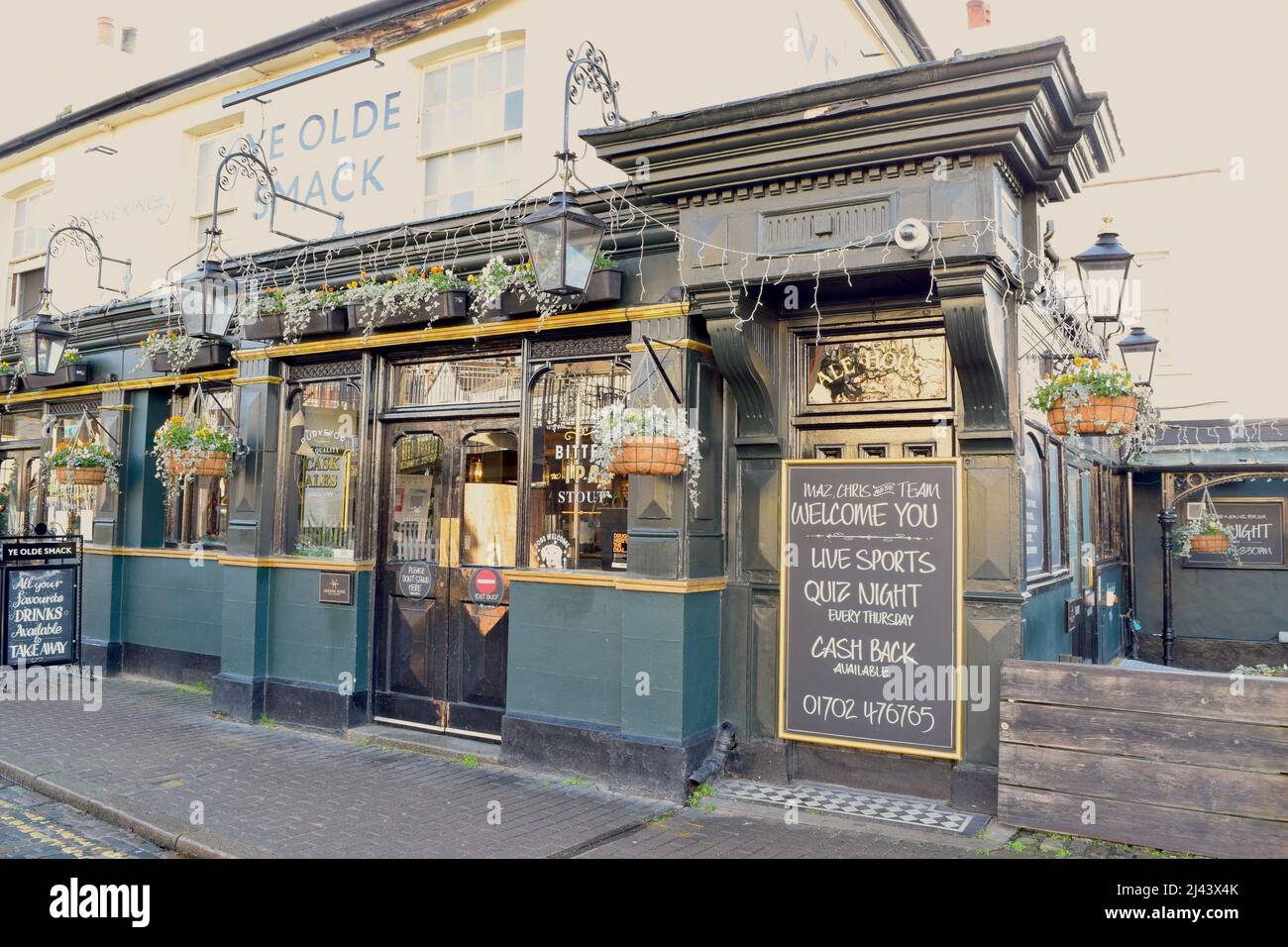 Mayflower english pub hi-res stock photography and images - Alamy