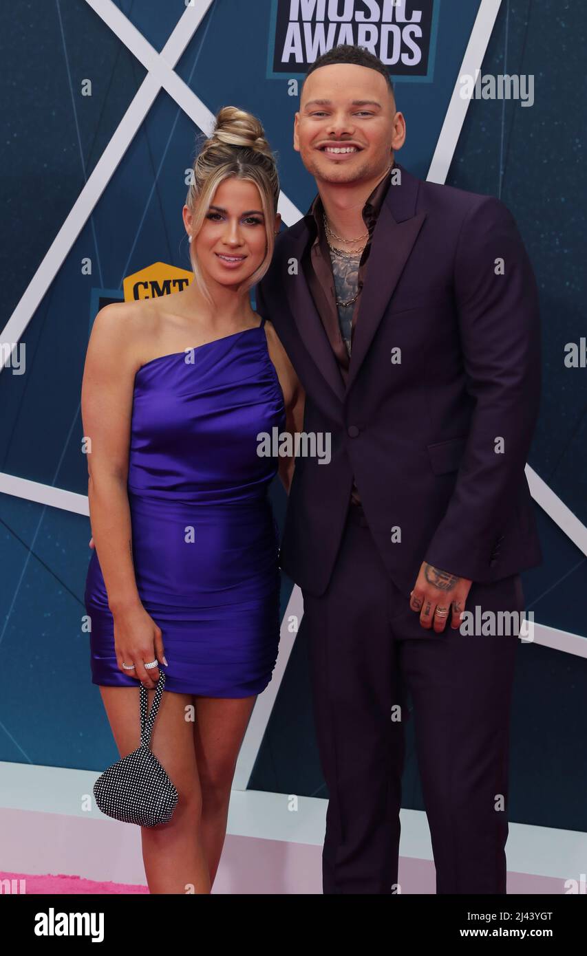 Kane Brown and wife Katelyn Jae Brown are photographed on the red ...