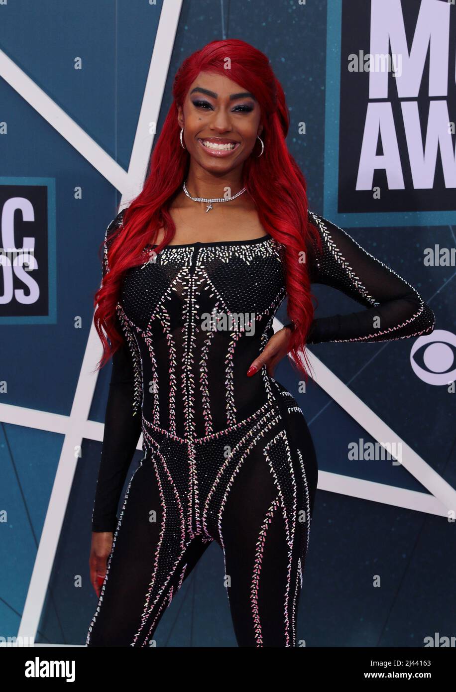 Reyna Roberts is photographed on the red carpet for the CMT Music ...