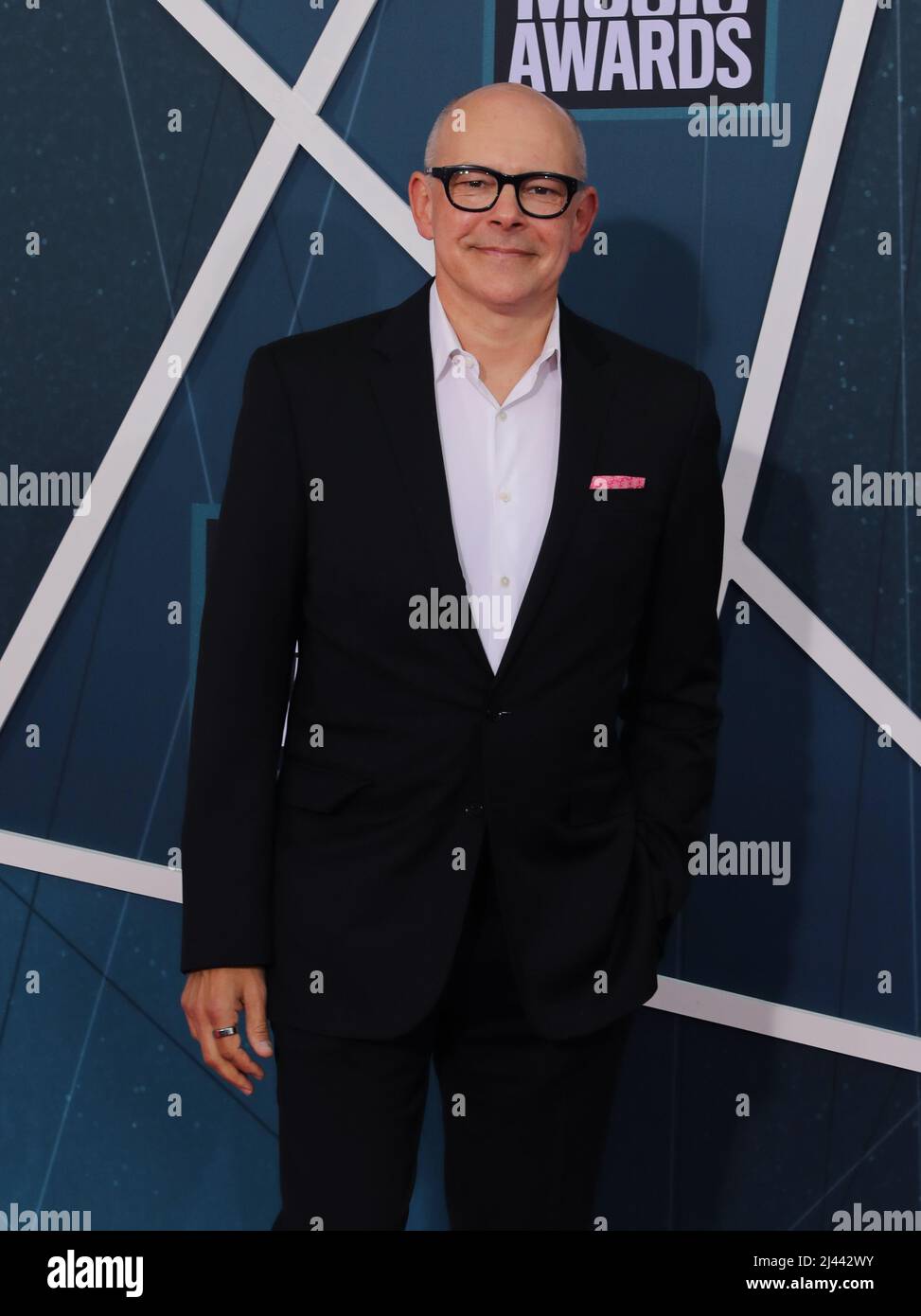 Rob Corddry is photographed on the red carpet for the CMT Music Awards ...