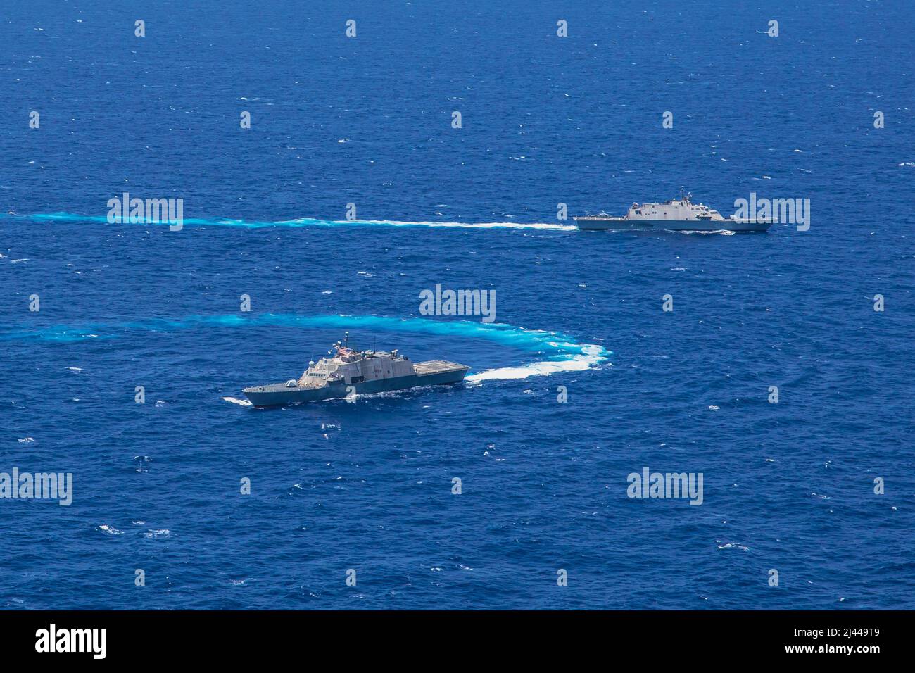 220409-N-GF955-1170 CARIBBEAN SEA - (April 9, 2022) -- The Freedom ...