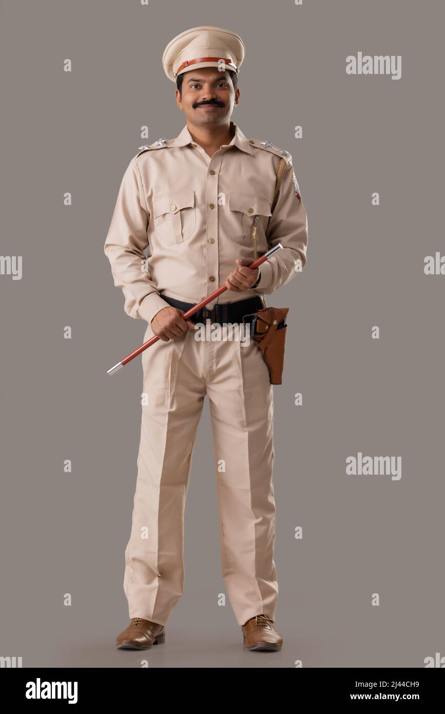 Indian police with gun full view hi-res stock photography and images ...