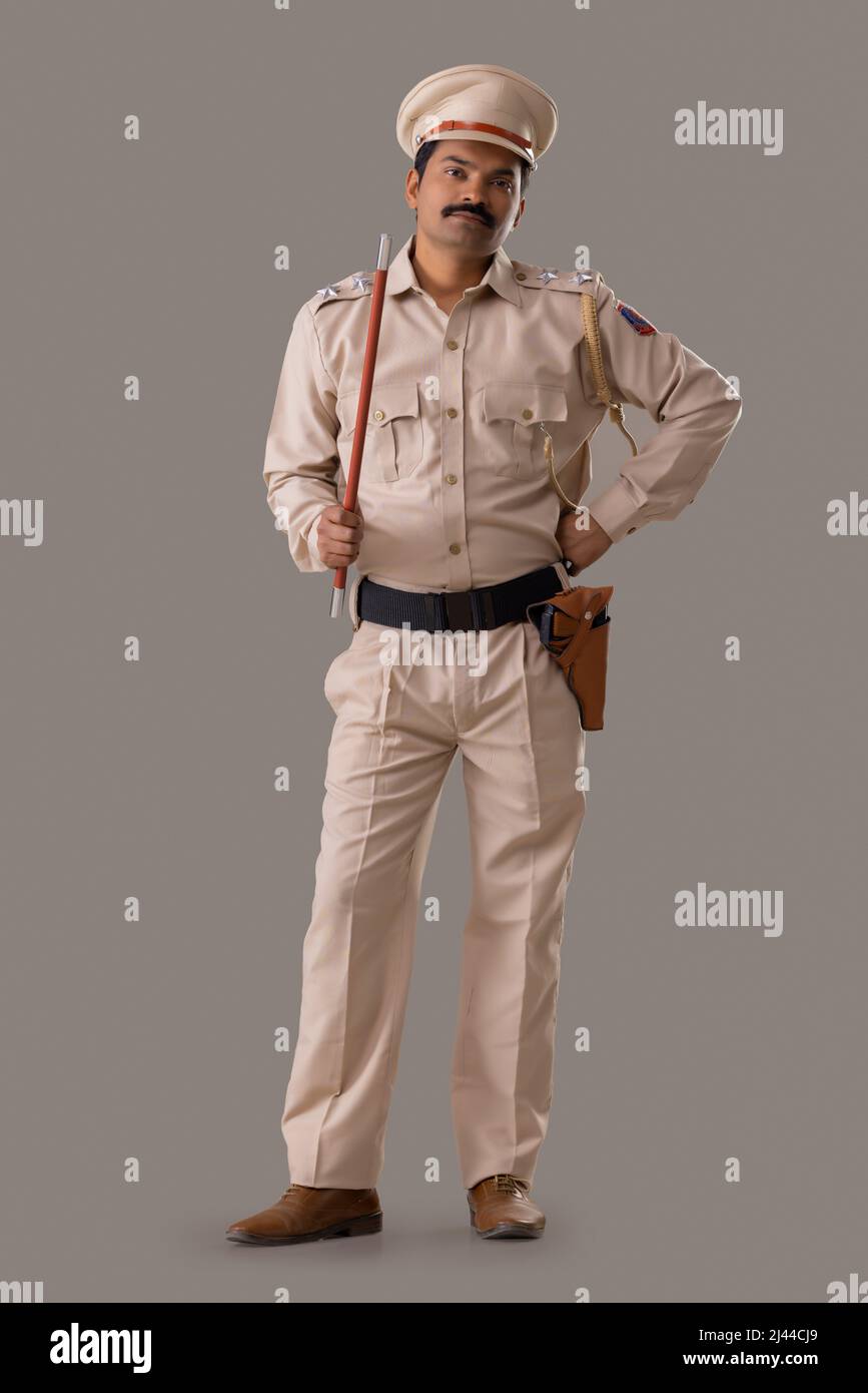 Indian police with gun full view hi-res stock photography and images ...