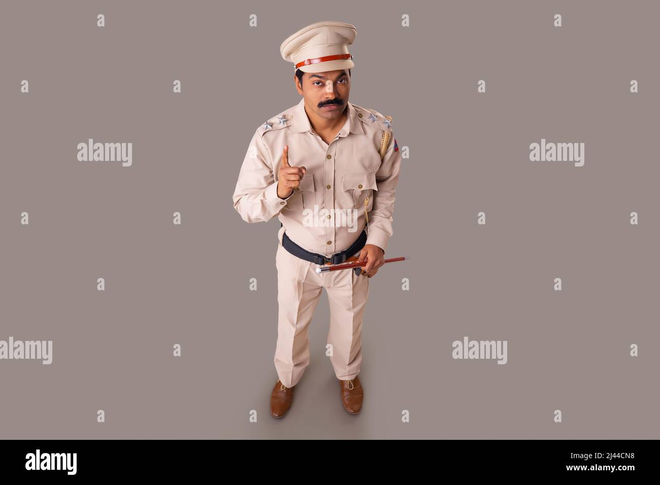 Indian police with gun full view hi-res stock photography and images ...