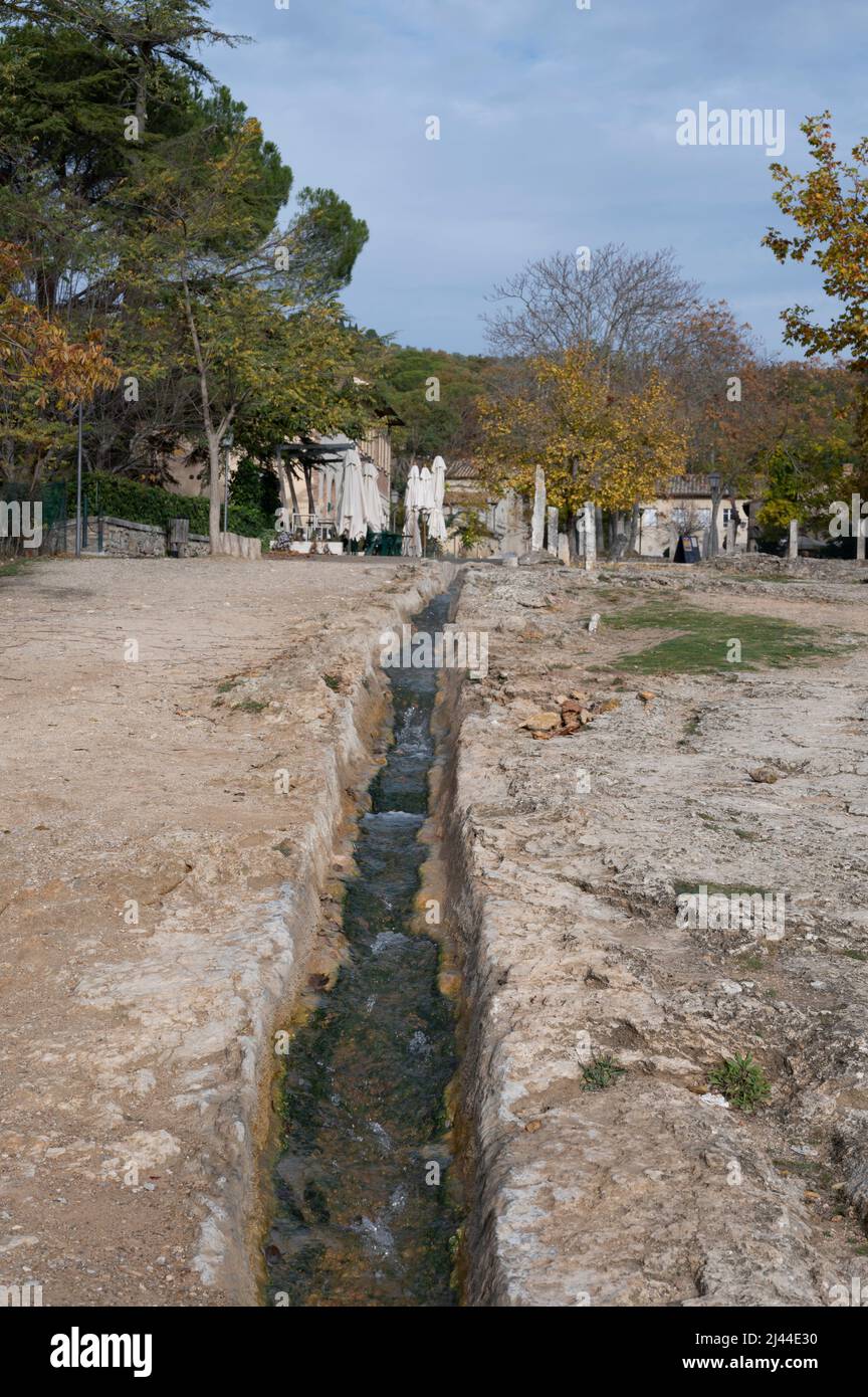 Ancient hot thermal springs and pool in nature park Dei Mulini, Bagno ...