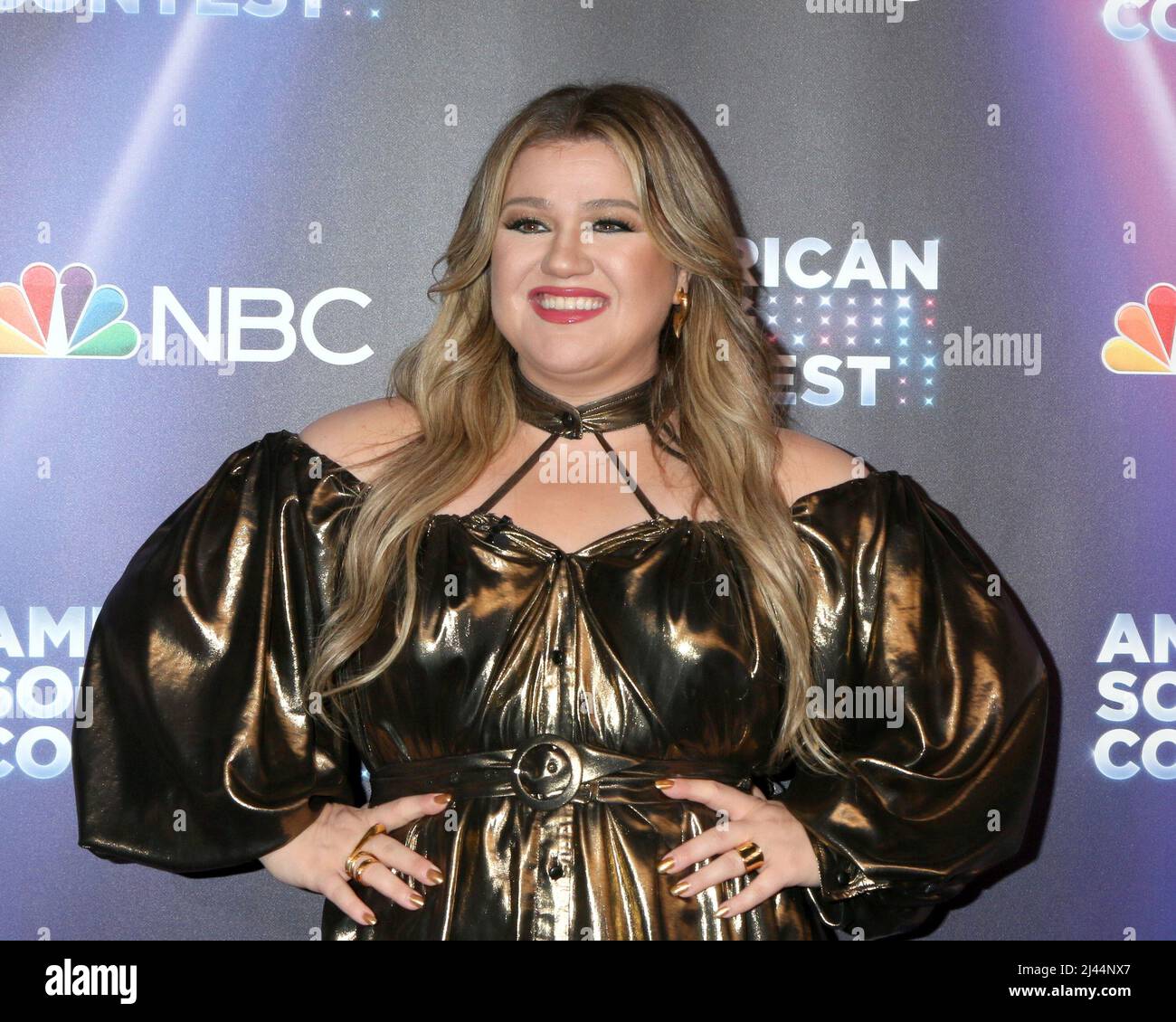 April 11, 2022, Los Angeles, CA, USA: LOS ANGELES - APR 11: Kelly ...