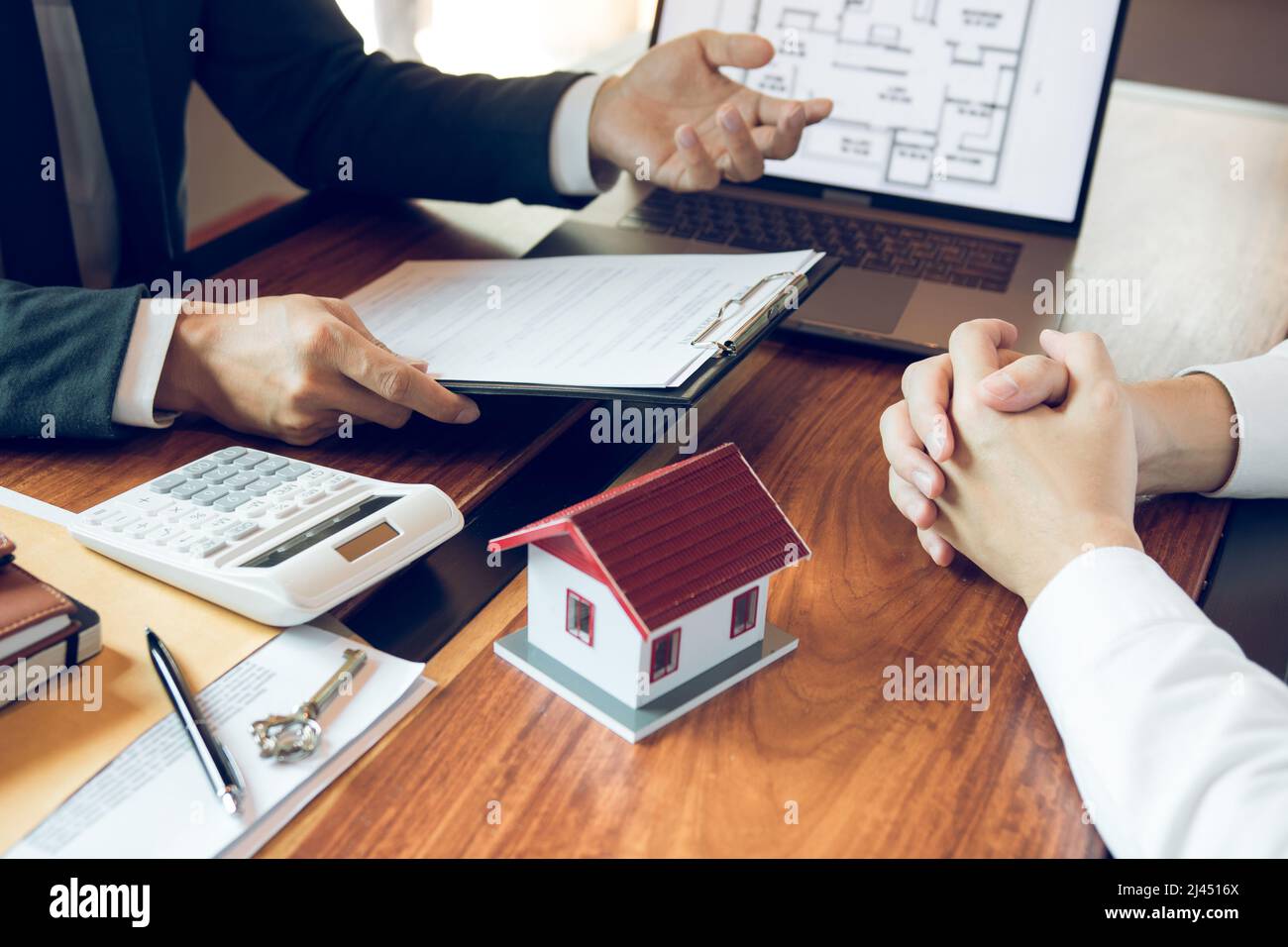 Insurance brokers are pointing to insurance contract signing and are ...