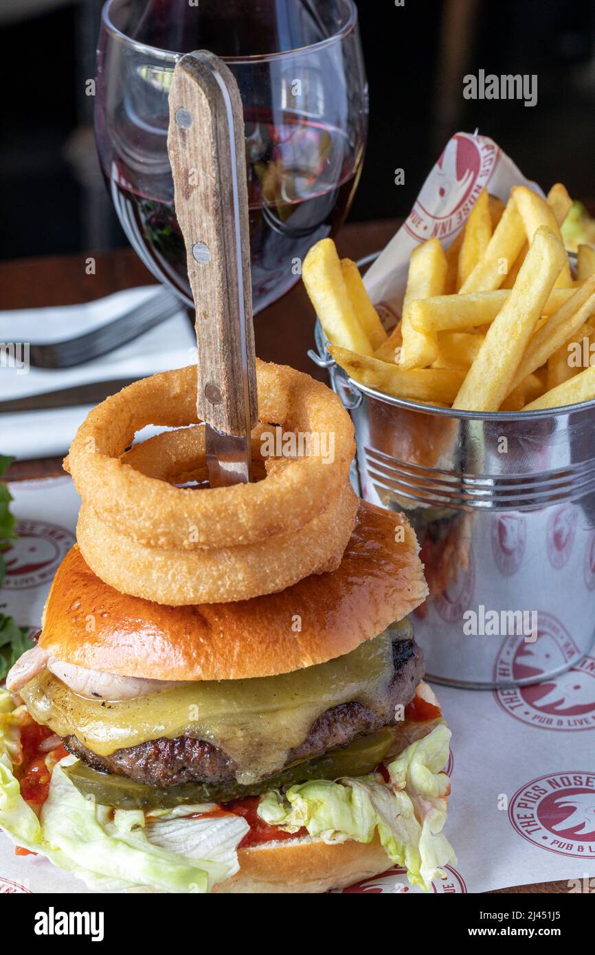 Burger, Onion Rings and Chips, Pub Food served at the Pigs Nose Inn ...