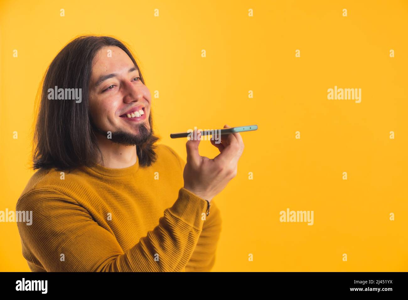 Man with recording device hi-res stock photography and images - Alamy