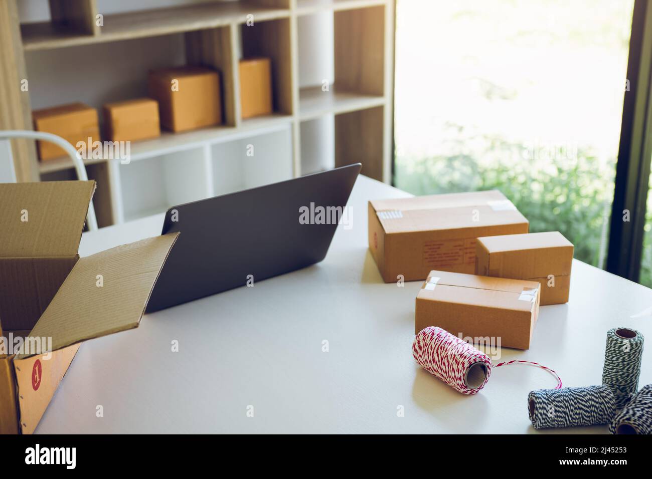 Home delivery operators hi-res stock photography and images - Alamy