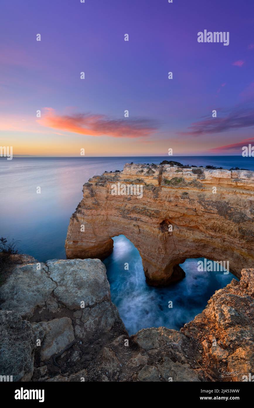 Long heart shaped heart hi-res stock photography and images - Alamy