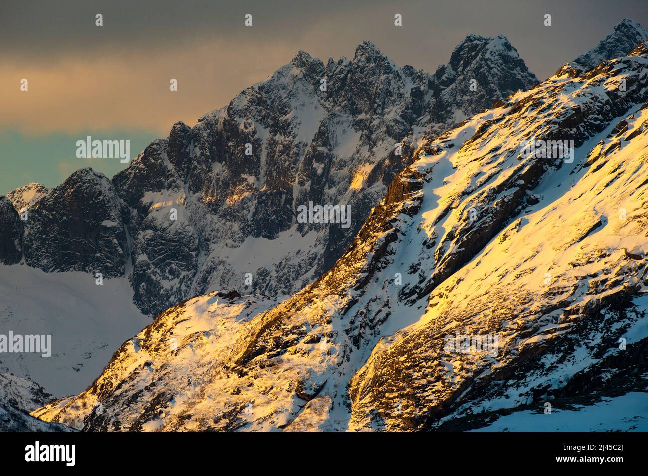 Lofoten inseln norwegen hi-res stock photography and images - Alamy