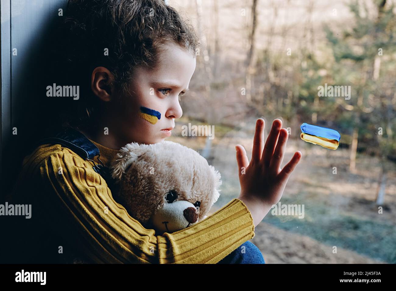 Child wishing longing hi-res stock photography and images - Alamy