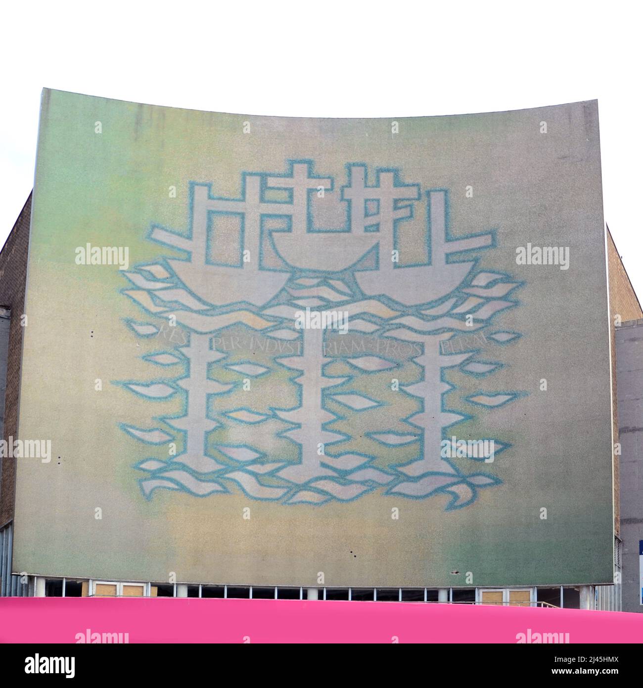 Three ships mural hull hi-res stock photography and images - Alamy