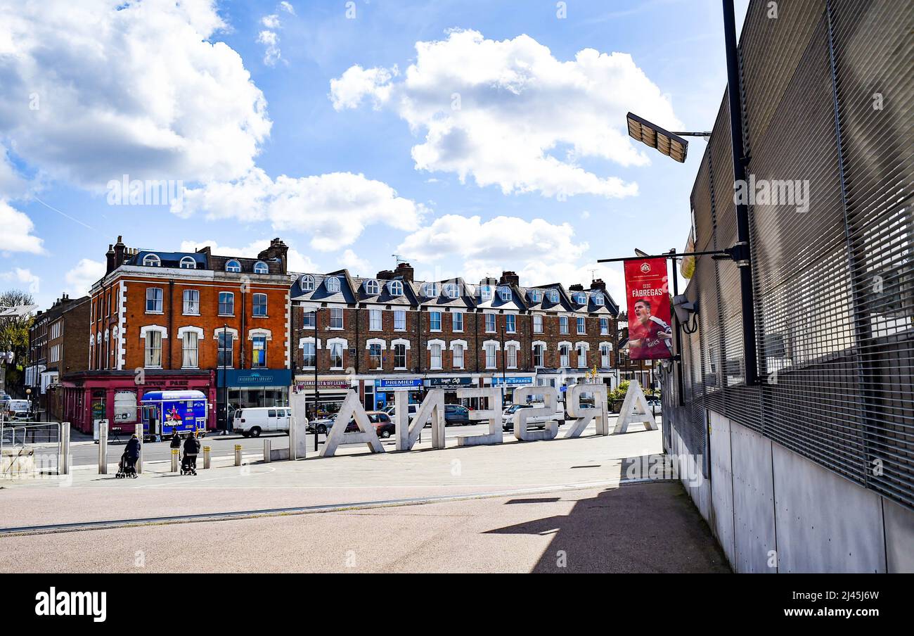 Views outside highbury stadium hi-res stock photography and images - Alamy