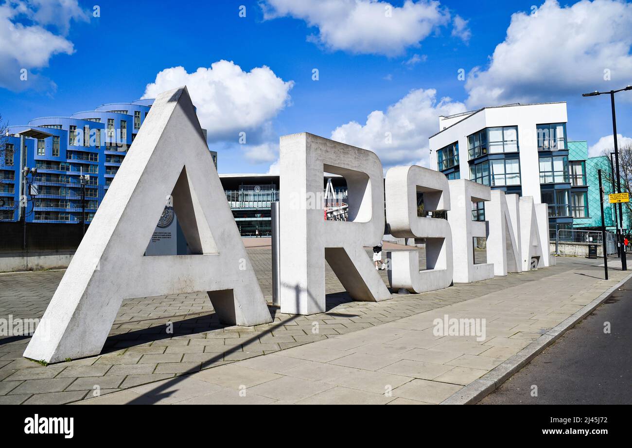 Emirates stadium emirates stadium hi-res stock photography and images ...