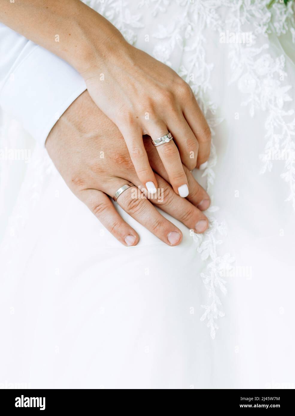 Married marry finger ring hi-res stock photography and images - Alamy