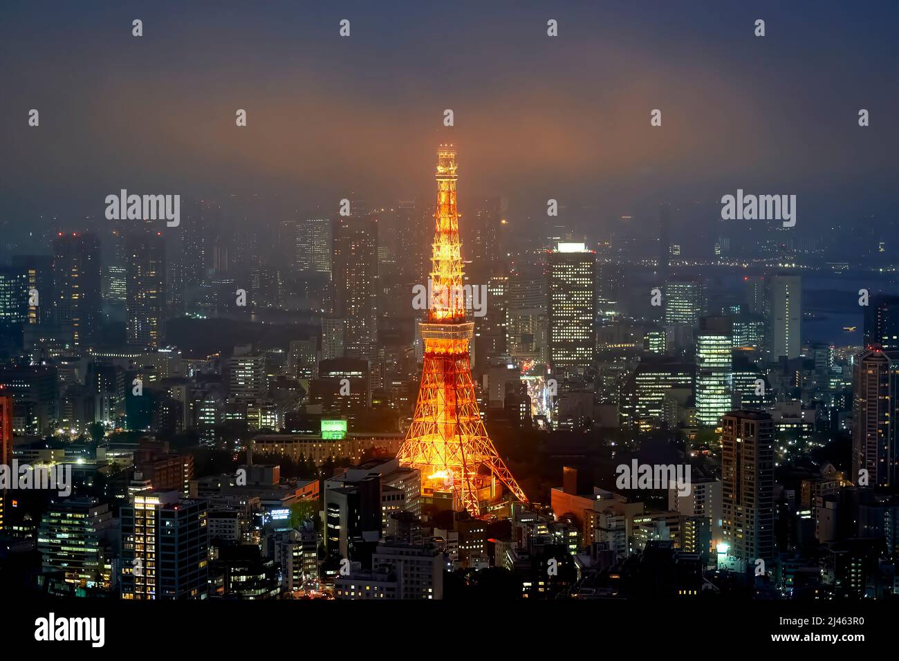 Japan. Tokyo. Aerial view of Tokyo Tower at dusk Stock Photo - Alamy