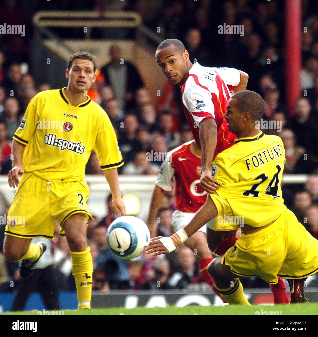 Thierry henry october 2004 hi-res stock photography and images - Alamy