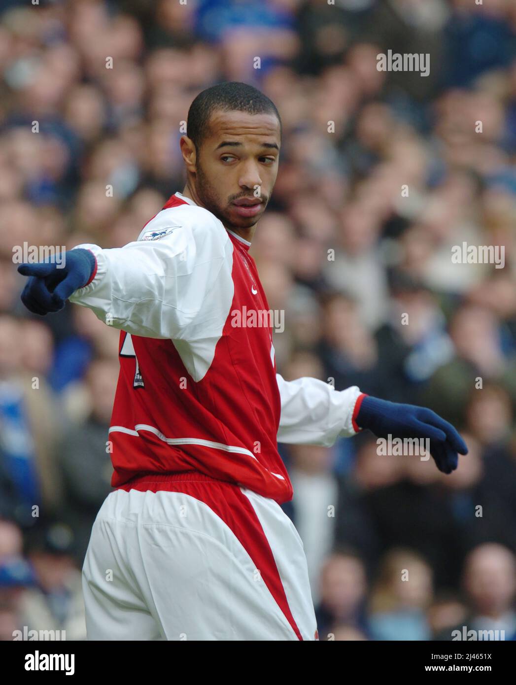 Thierry henry october 2004 hi-res stock photography and images - Alamy
