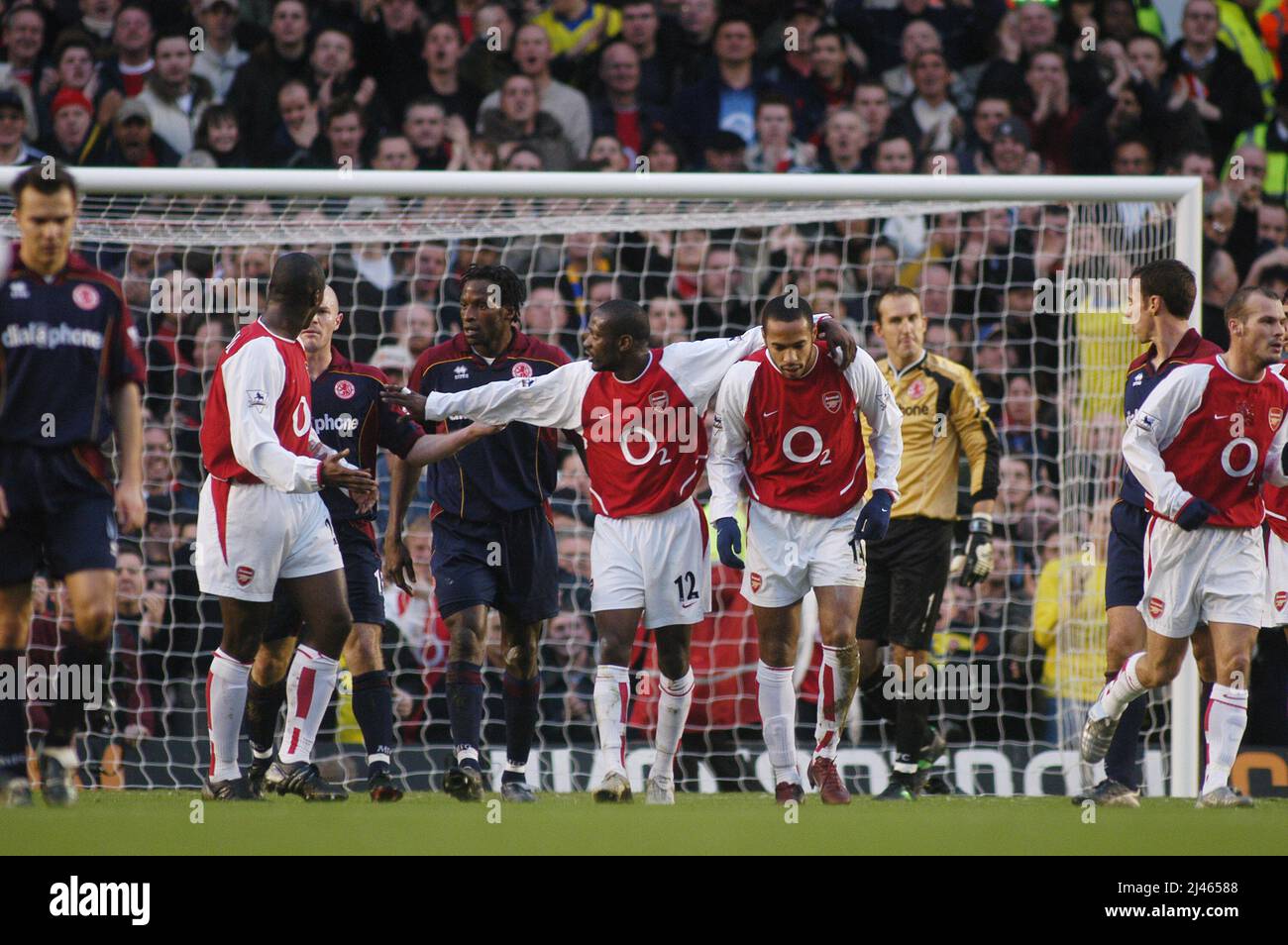 Thierry henry october 2004 hi-res stock photography and images - Alamy