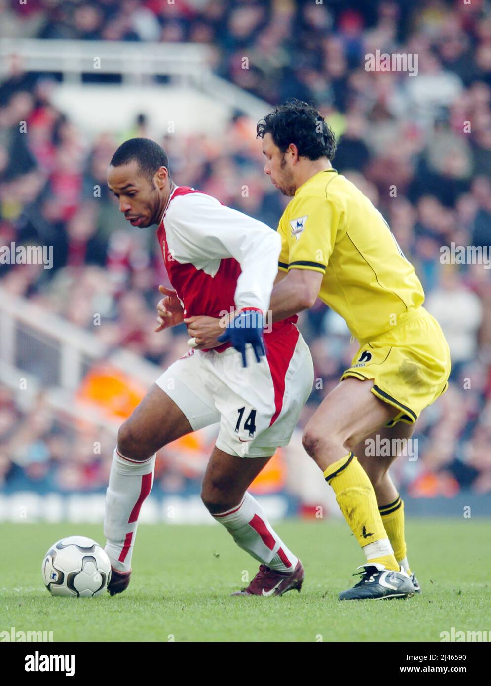 Thierry henry october 2004 hi-res stock photography and images - Alamy