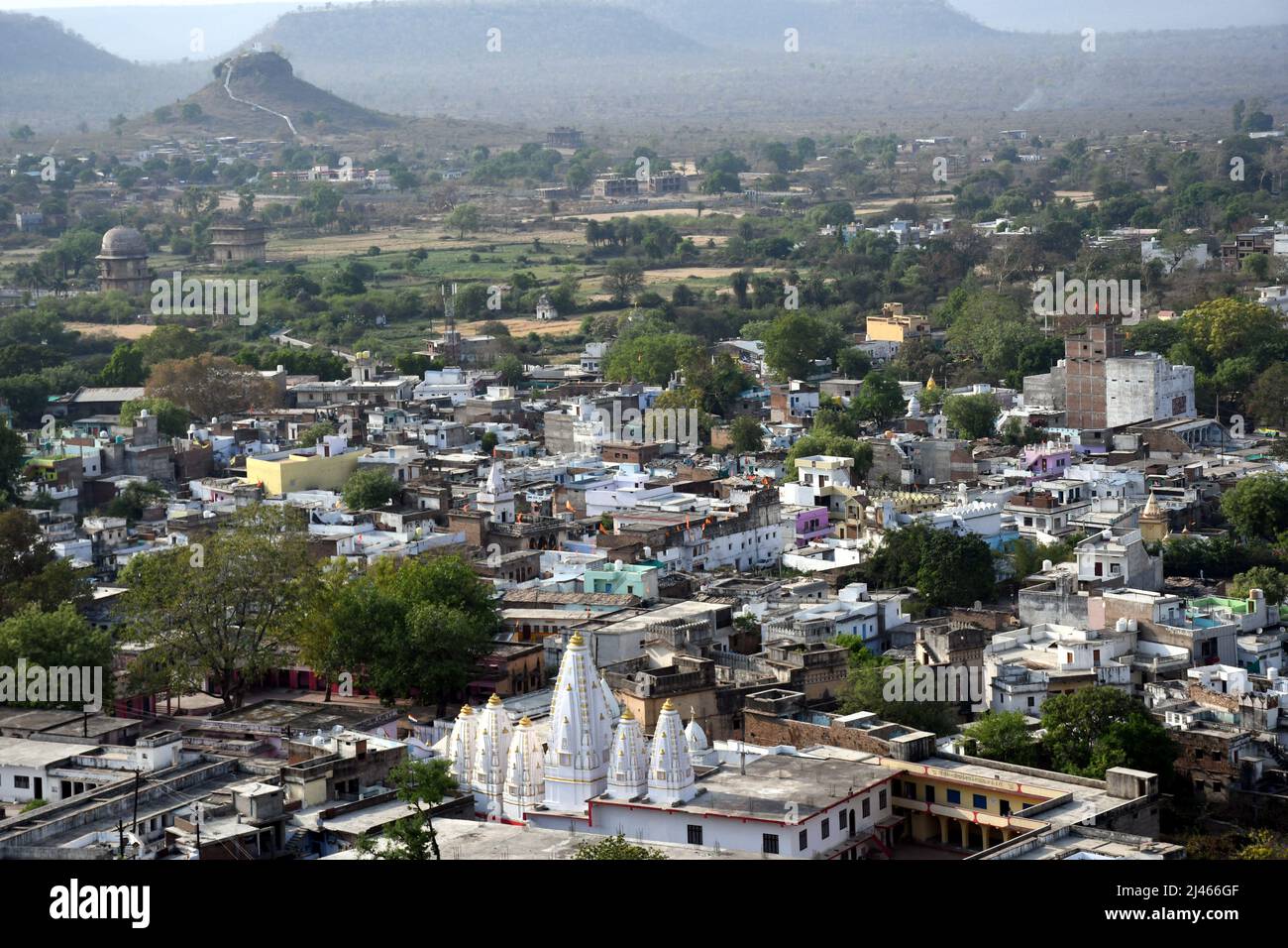 Chanderi fort hi-res stock photography and images - Alamy