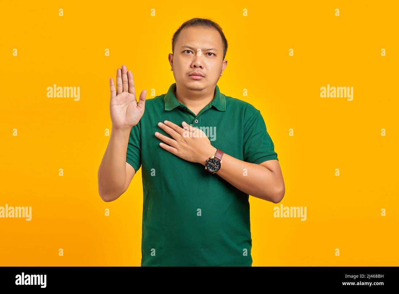 Finger swearing hi-res stock photography and images - Alamy