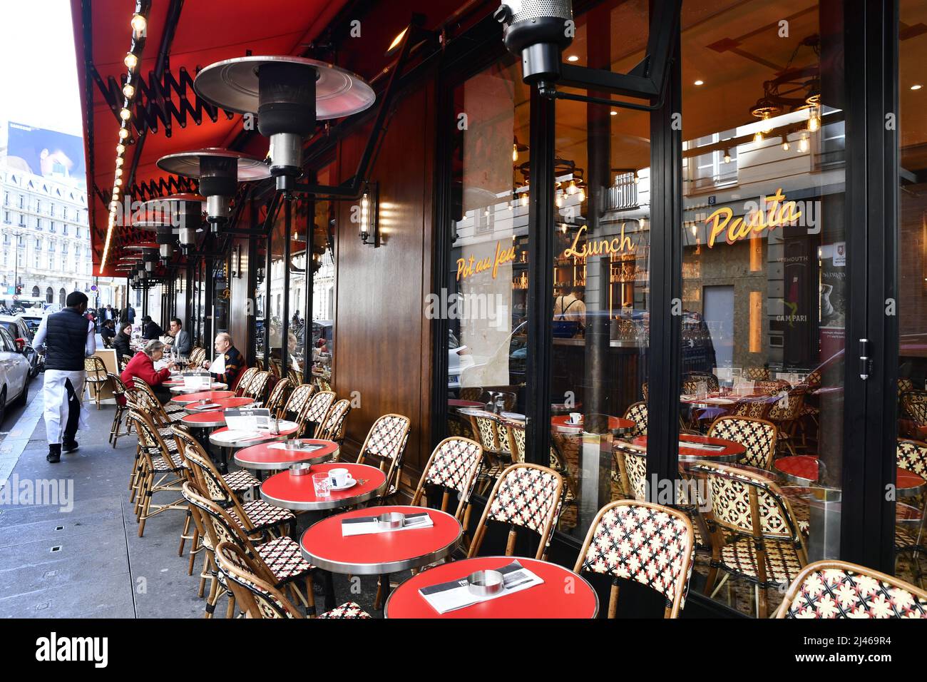 Parisian Café Terrace - Paris - France Stock Photo - Alamy