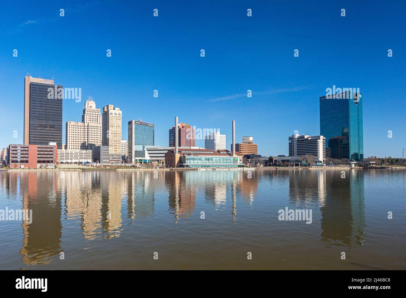 Toledo, Ohio - Downtown Toledo on the Maumee River Stock Photo - Alamy