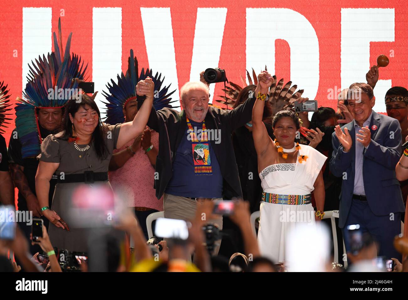 DF - Brasilia - 04/12/2022 - BRASILIA, LULA AT THE INDIGENOUS CAMP ...