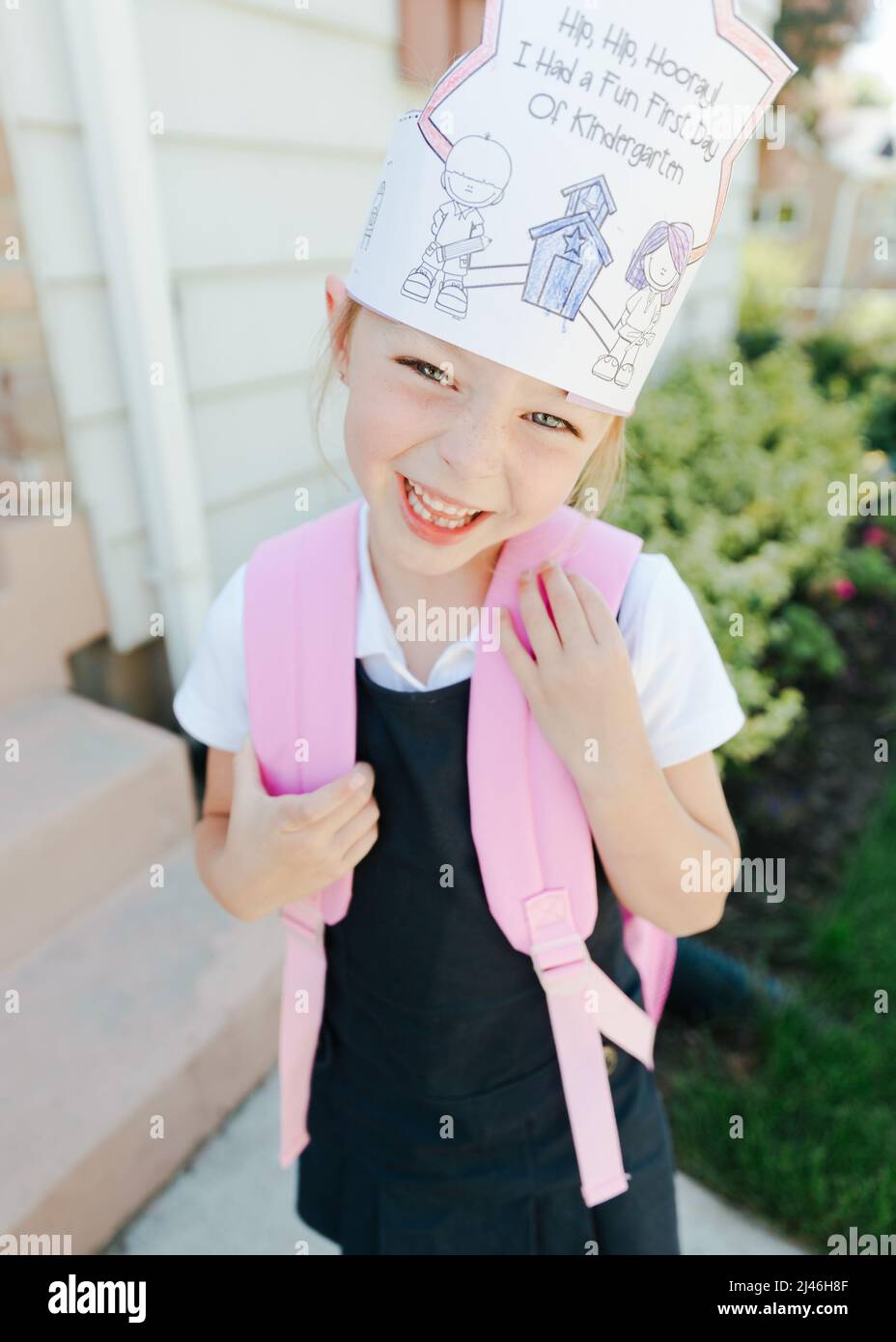 kindergarten girl on the first day of school Stock Photo - Alamy