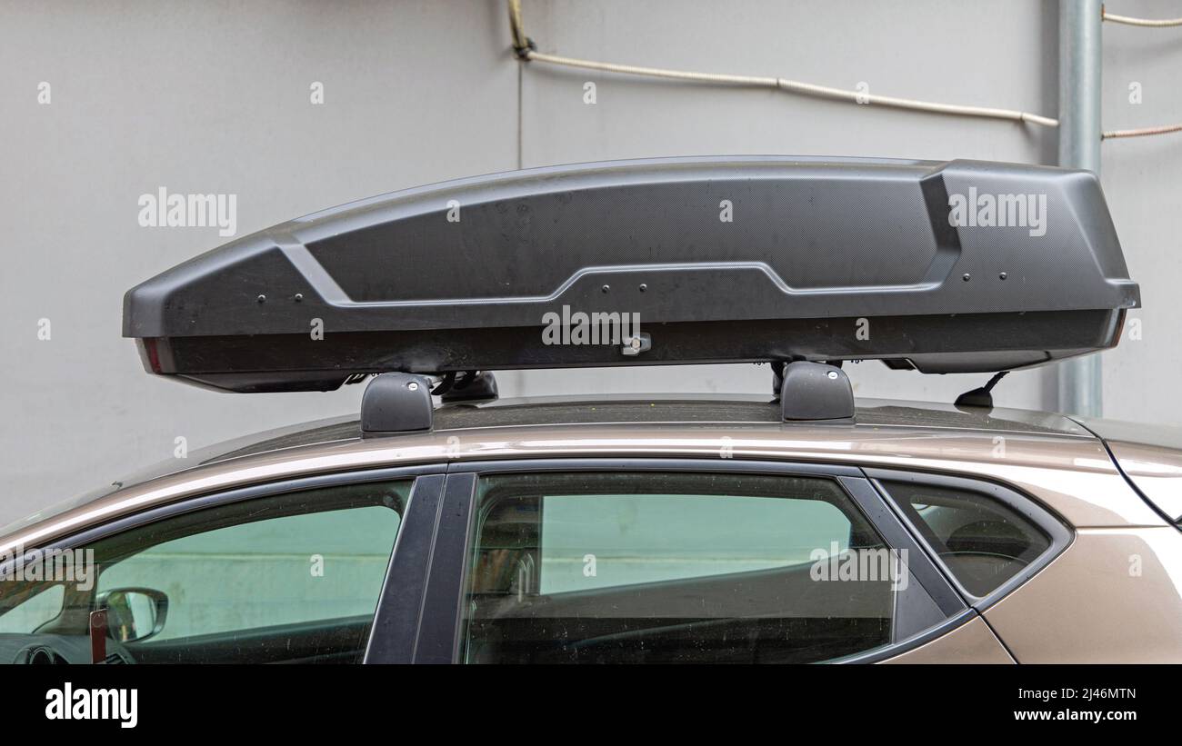 Rooftop cargo box hi-res stock photography and images - Alamy