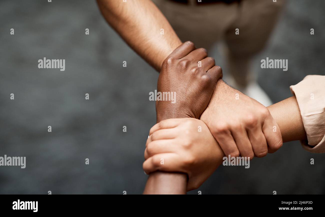 Linking arm hi-res stock photography and images - Alamy