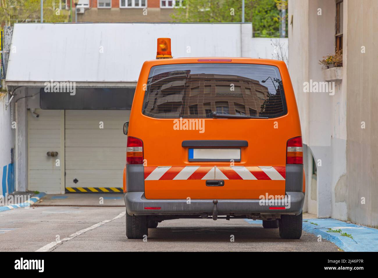 Road Works Orange Van Amber Light Dome Rear View Stock Photo - Alamy