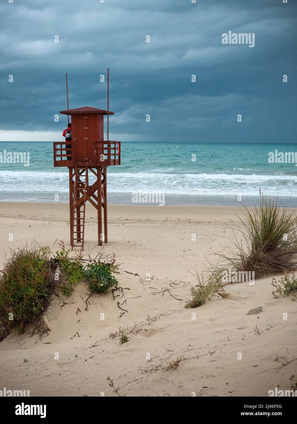 Lifeguard wooden watchtower hi-res stock photography and images - Alamy