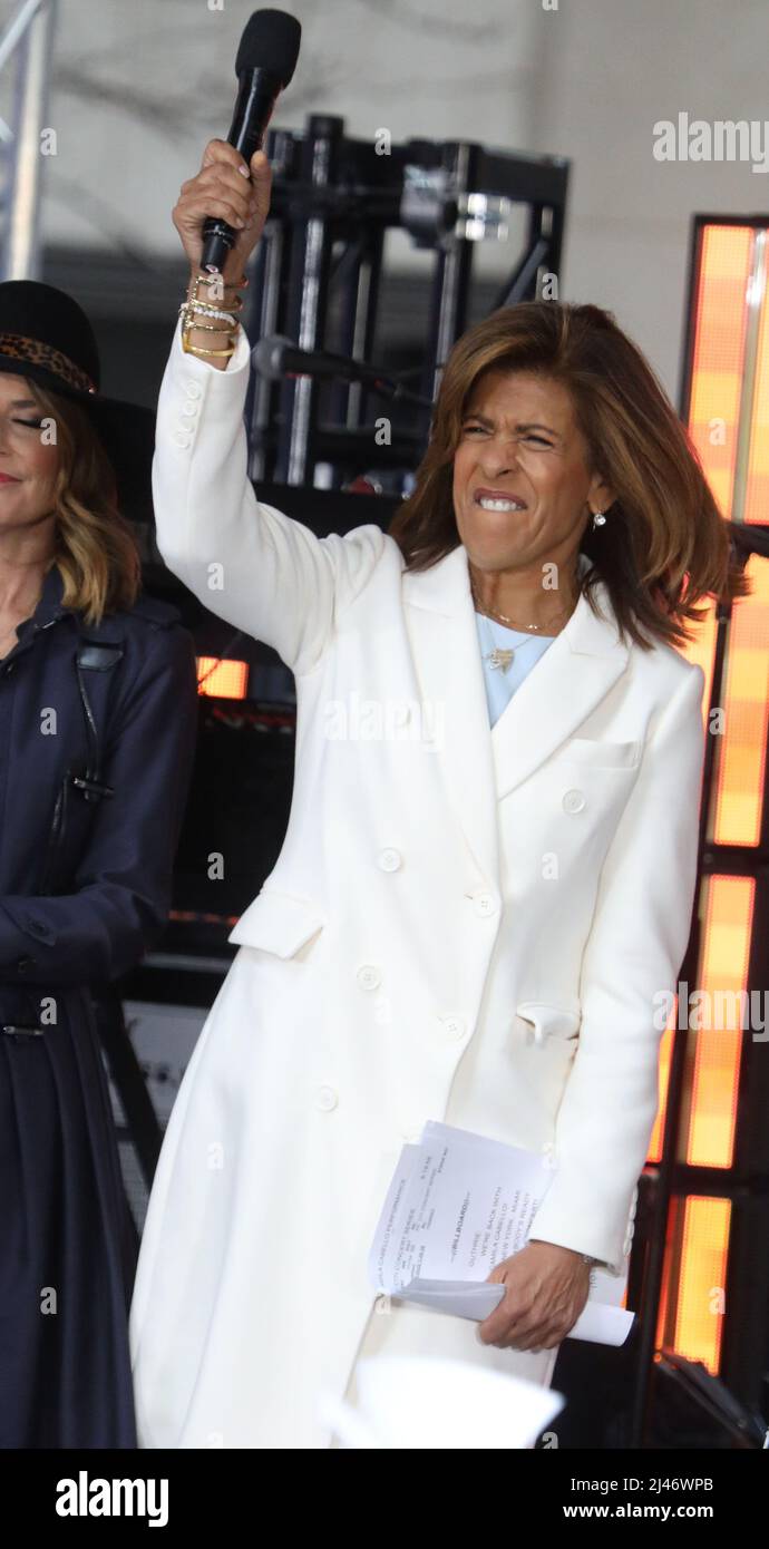 April 12, 2022, New York, New York, USA: Todayâ€™ show co-host HODA ...