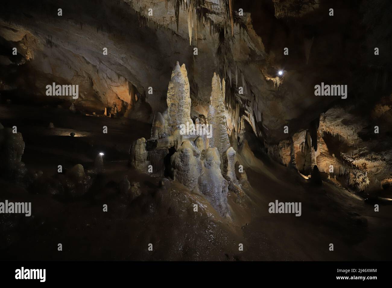 Lipa cave montenegro hi-res stock photography and images - Alamy