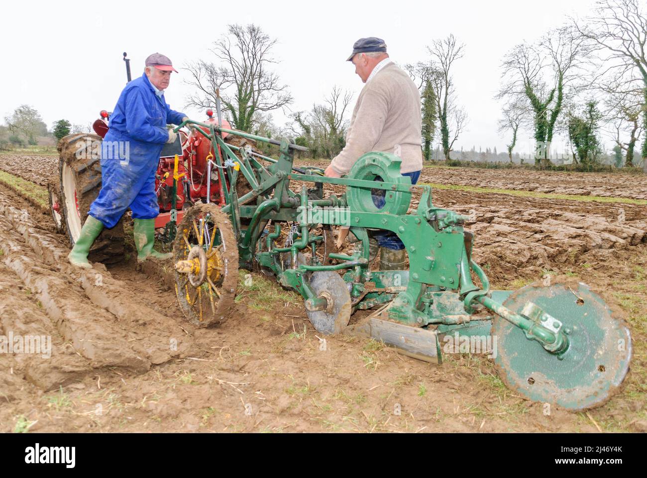 Old tractor ploughing field hi-res stock photography and images - Alamy