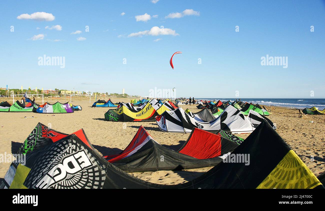 Kitesurf concentration hi-res stock photography and images - Alamy