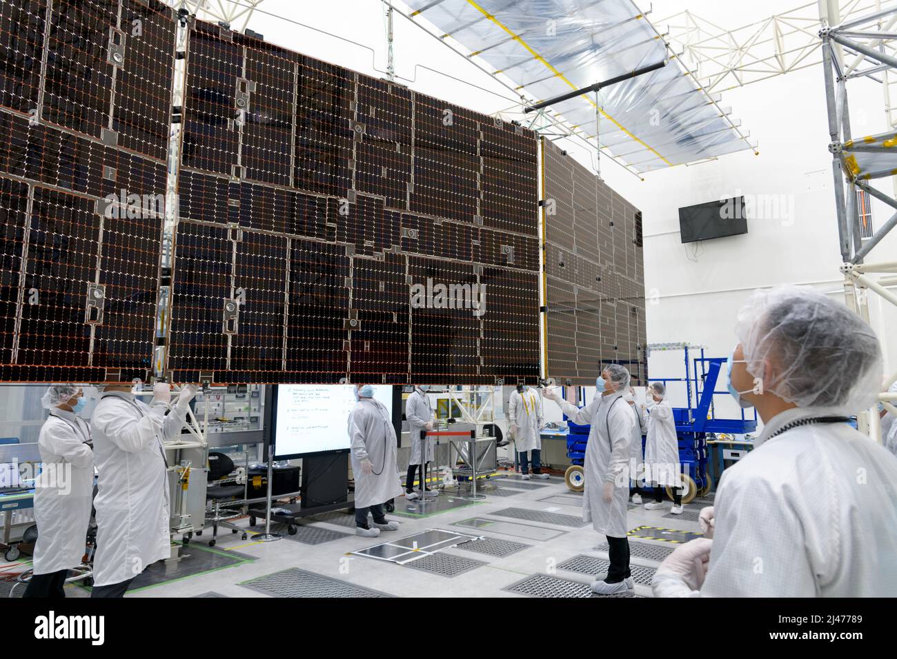 Pasadena, California, USA. 10th Feb, 2022. Engineers at NASA's Jet ...