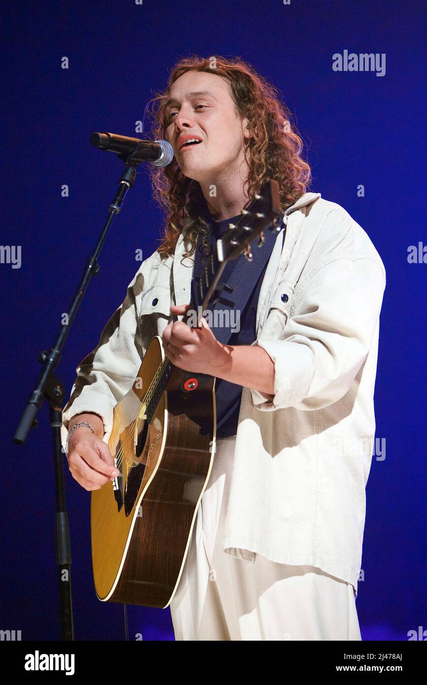 MIAMI, FL - APRIL 11: Benjamin Hastings of Hillsong UNITED performs on ...