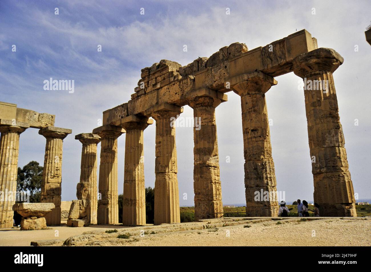 Old monuments hi-res stock photography and images - Alamy