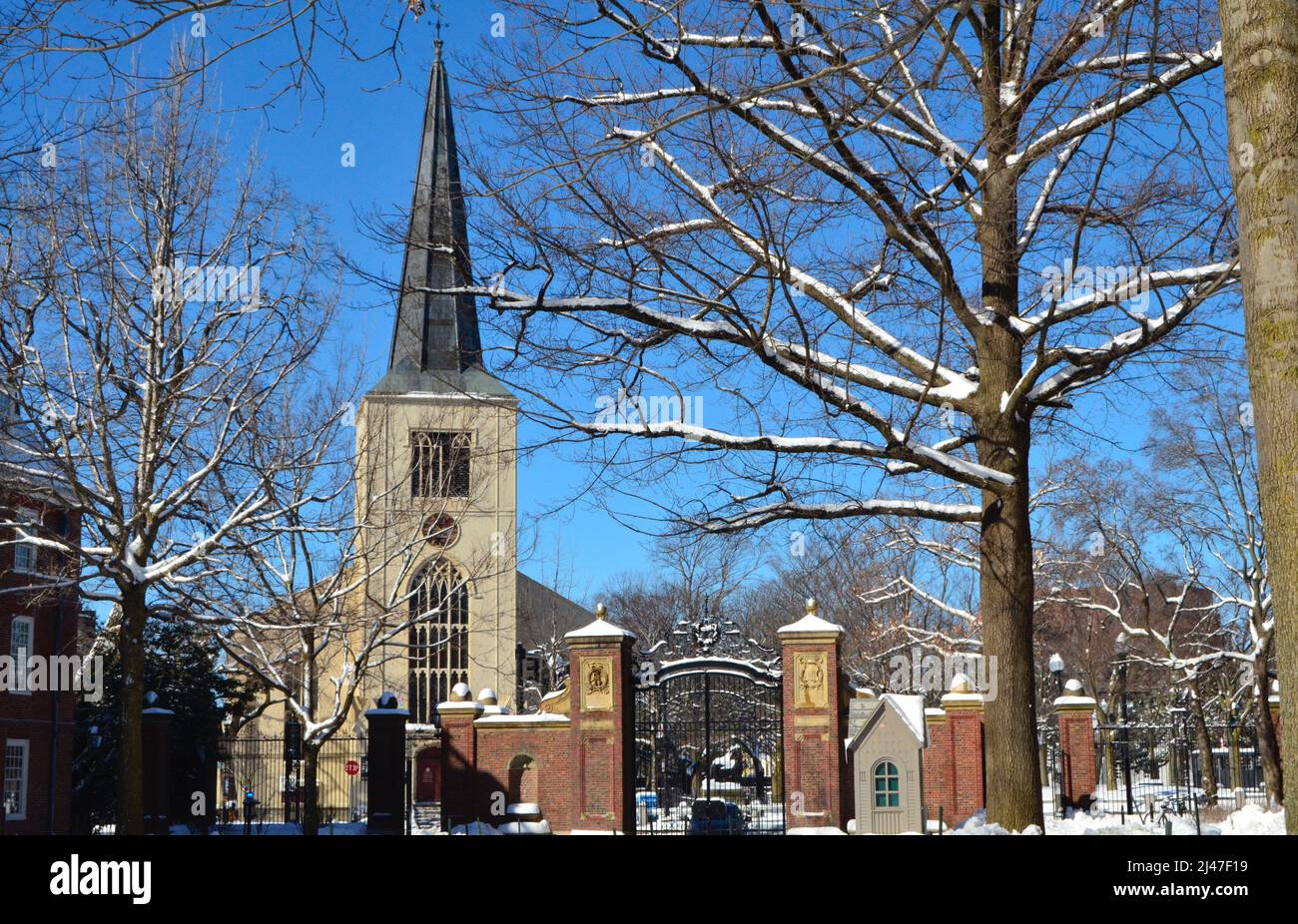 First unitarian church hi-res stock photography and images - Alamy